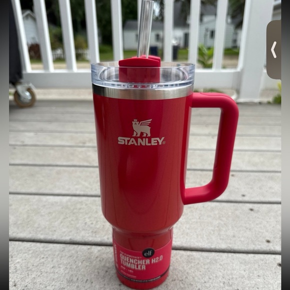 Stanley | Dining | Nwt Elf Red Delicious Stanley 3oz The Quencher ...